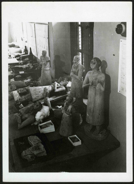 Interior of the Iraq Expedition House, Tell Asmar — Institute for the ...