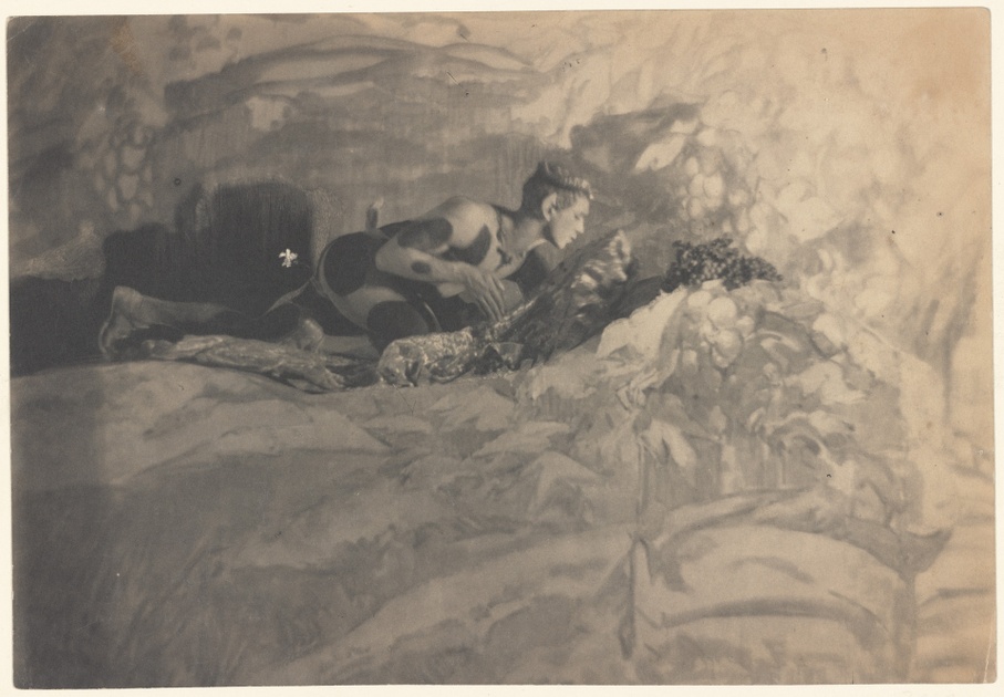 Photograph: Vaslav Nijinsky in L'Après-midi d'un Faune — Institute for ...